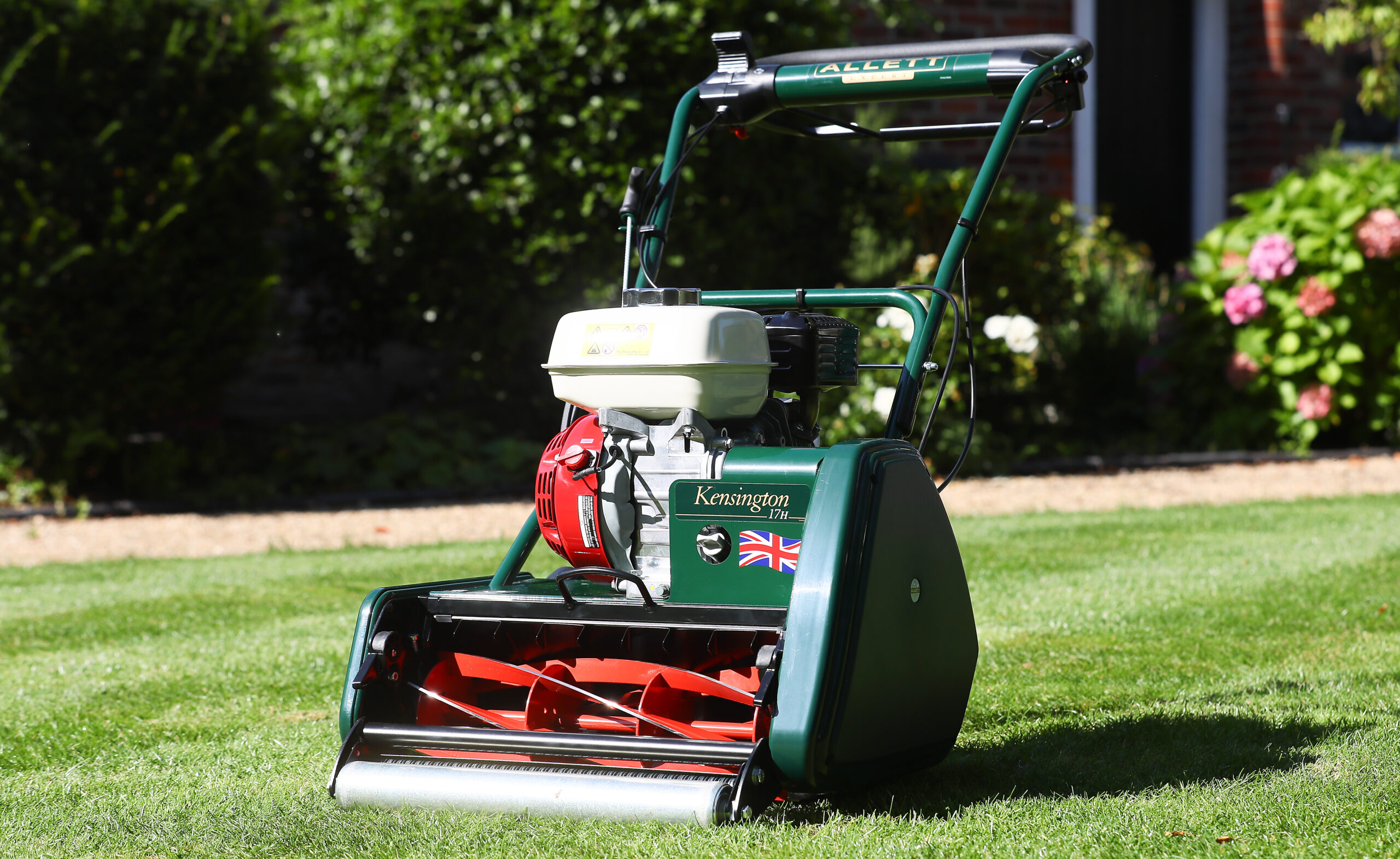 Essential Lawn Mower Maintenance for a Healthy Landscape - Mowrs.com