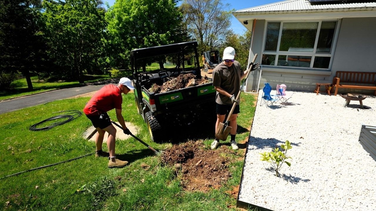 Overgrown Garden and Lawn Clean Up - Mowrs.com